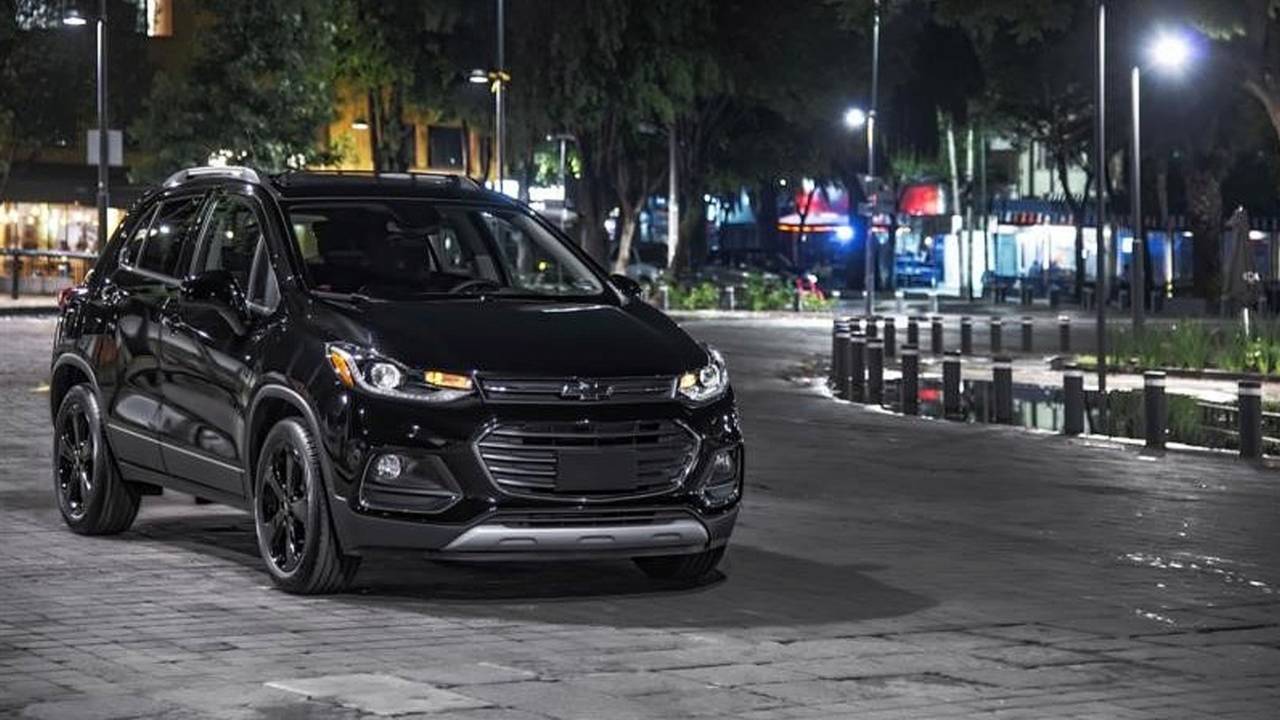 Chevrolet Tracker Midnight se prepara para chegar ao Brasil
