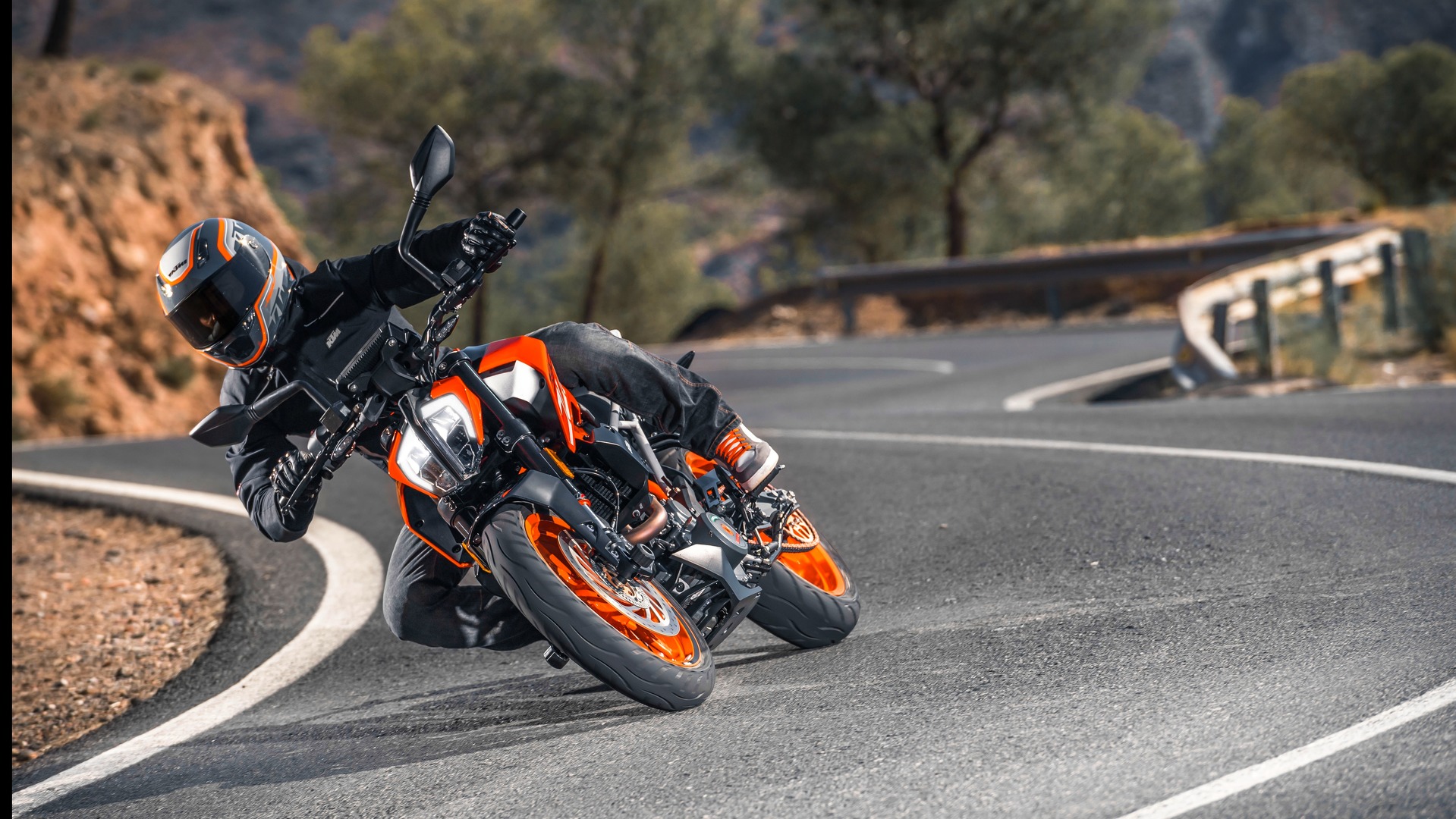 Nova KTM 390 Duke ABS é lançada no Brasil por R$ 23.990