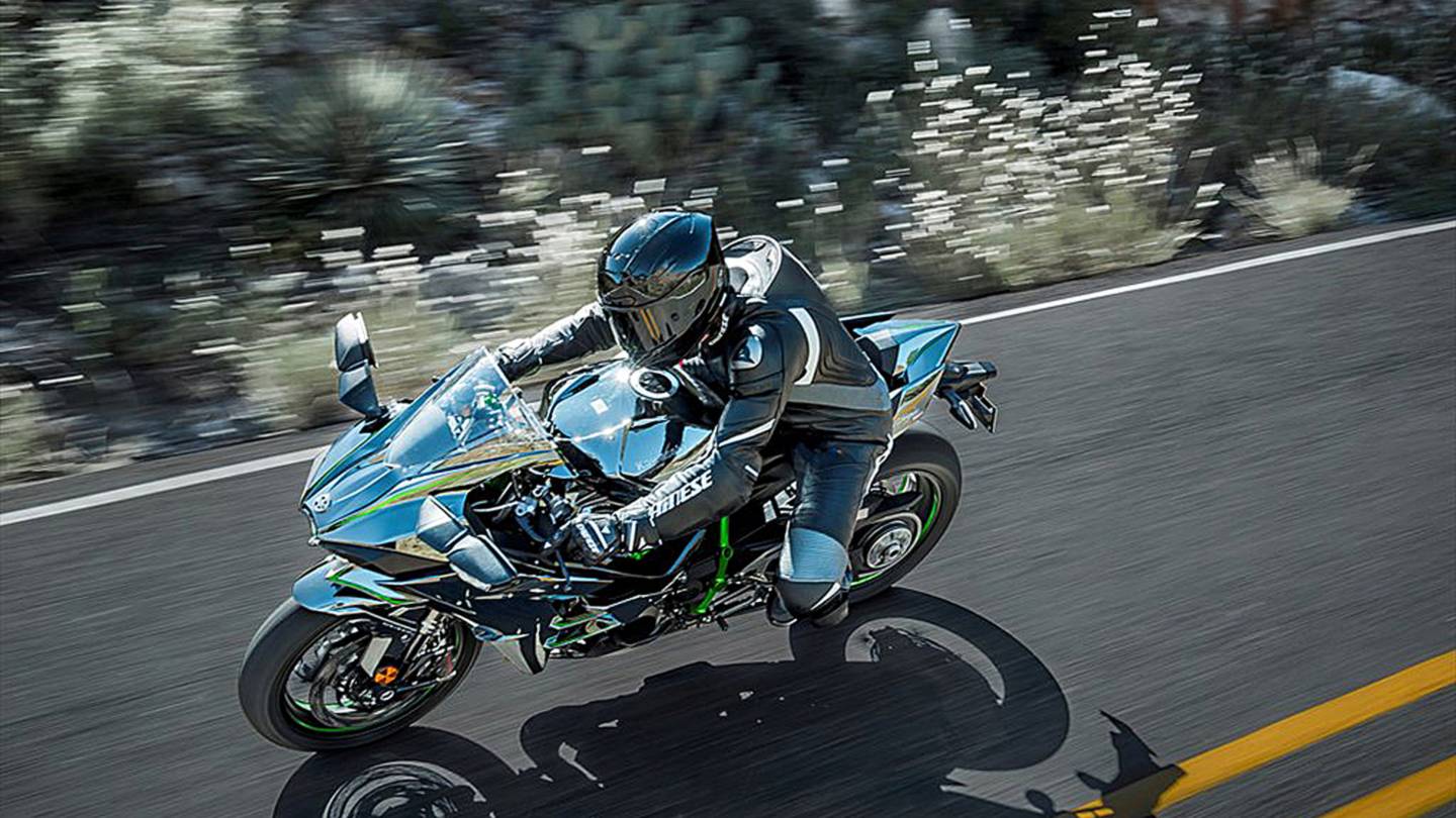 The 200hp Kawasaki H2 Street Version - Specs and Details