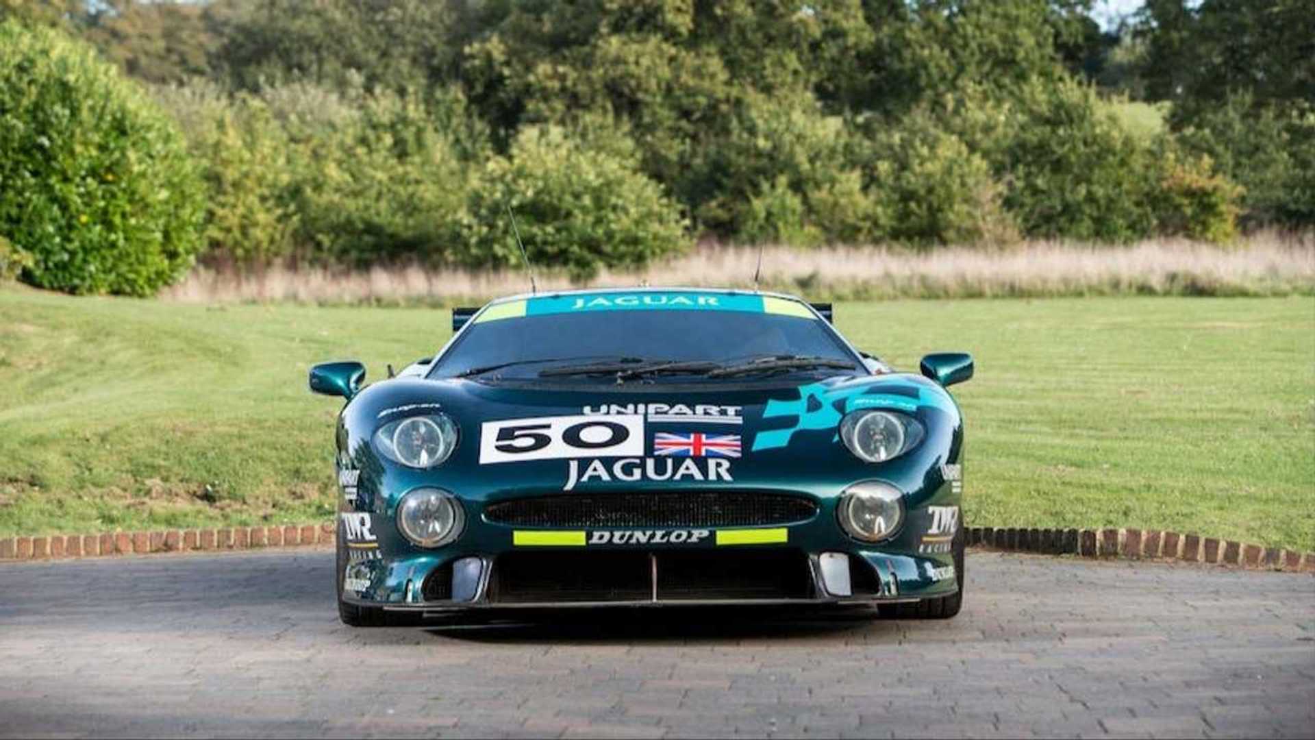 Cette superbe Jaguar XJ220C 1993 pourrait rejoindre votre garage