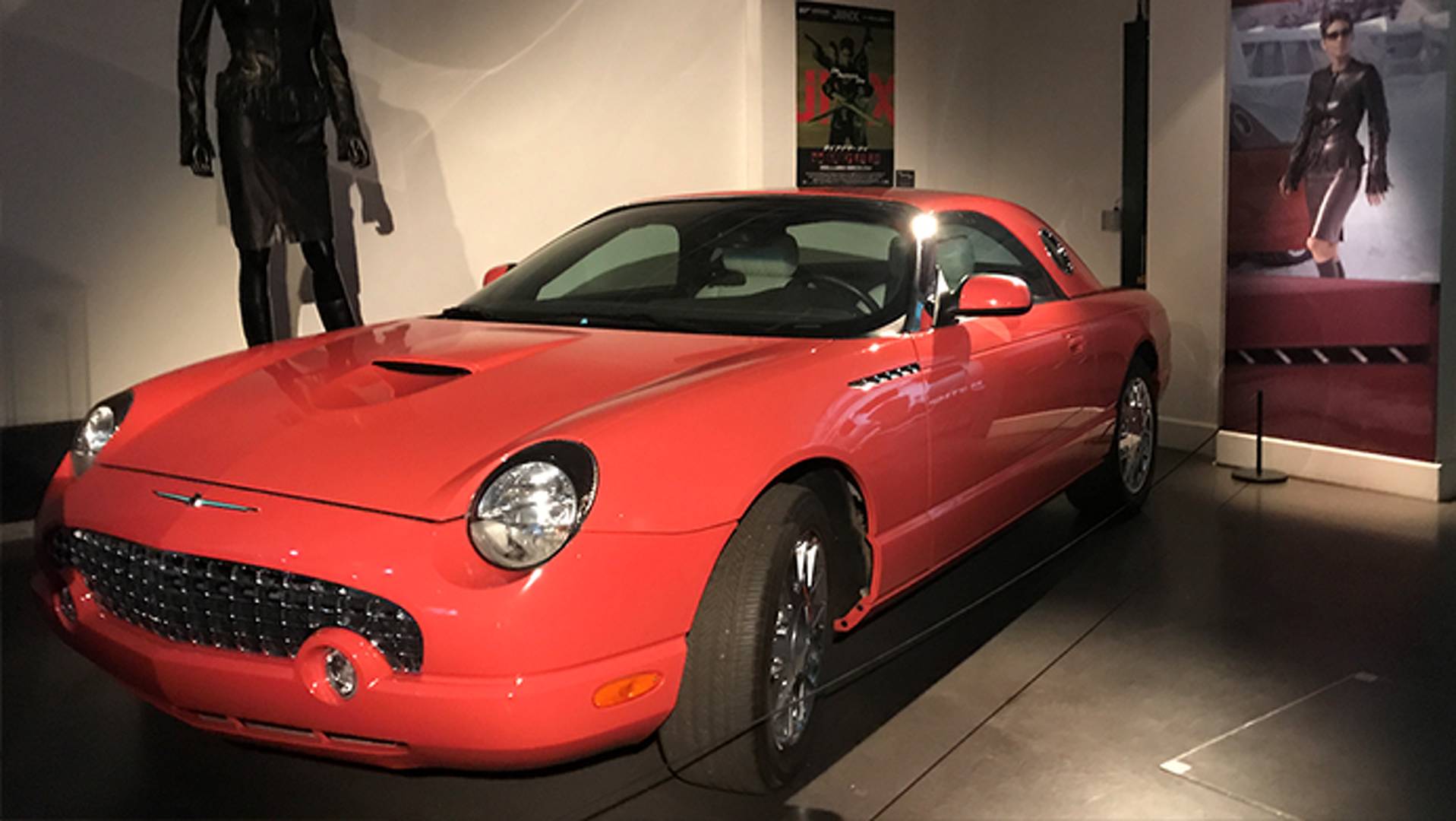 Les voitures des James Bond Girls à l'honneur à Londres