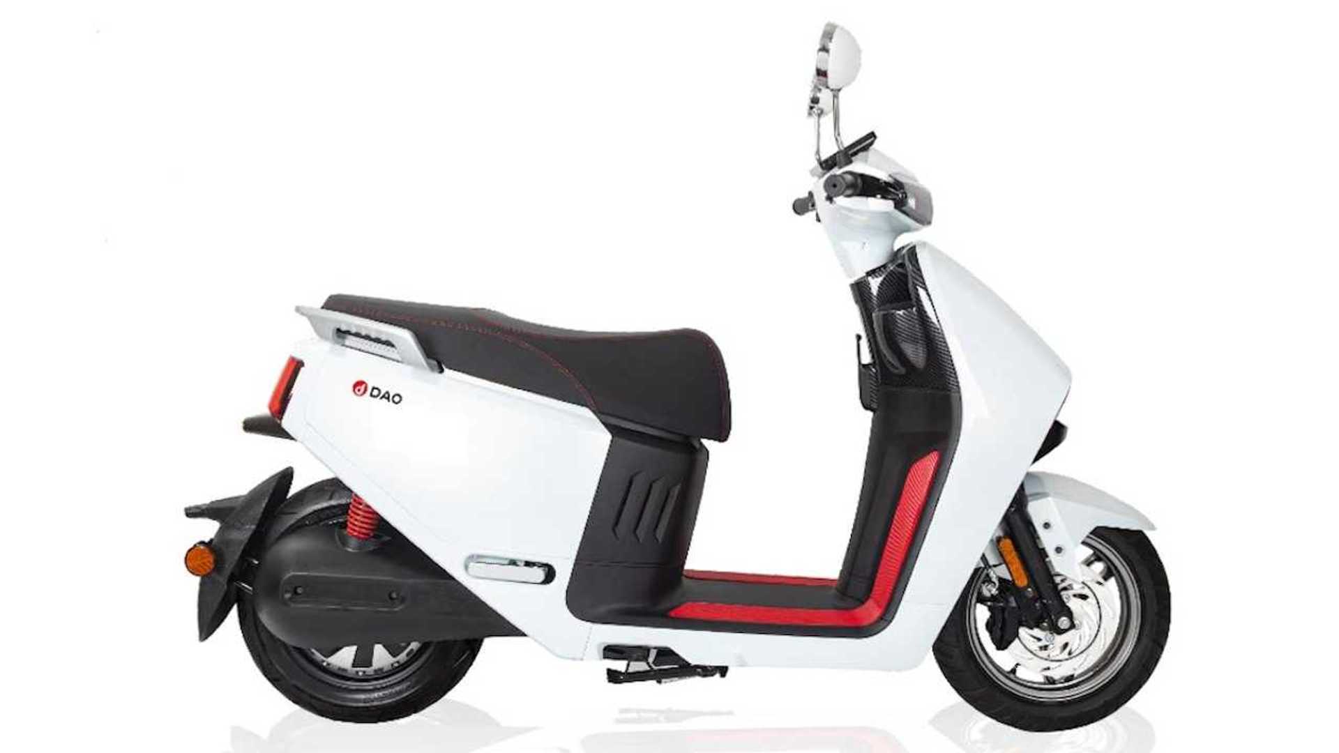 The DAO 703 Wants To Be Your Electric Daily Commute Companion