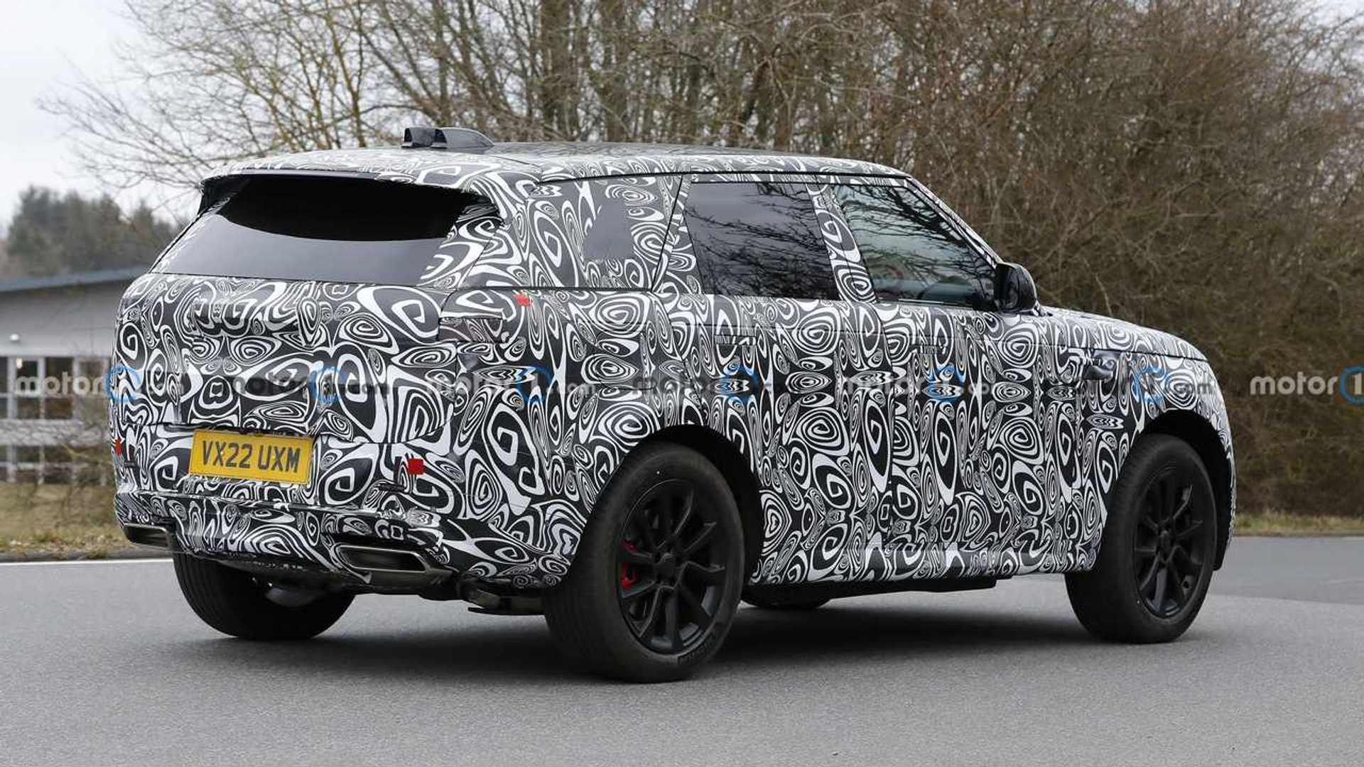 Range Rover Sport, la nuova generazione spiata durante i test