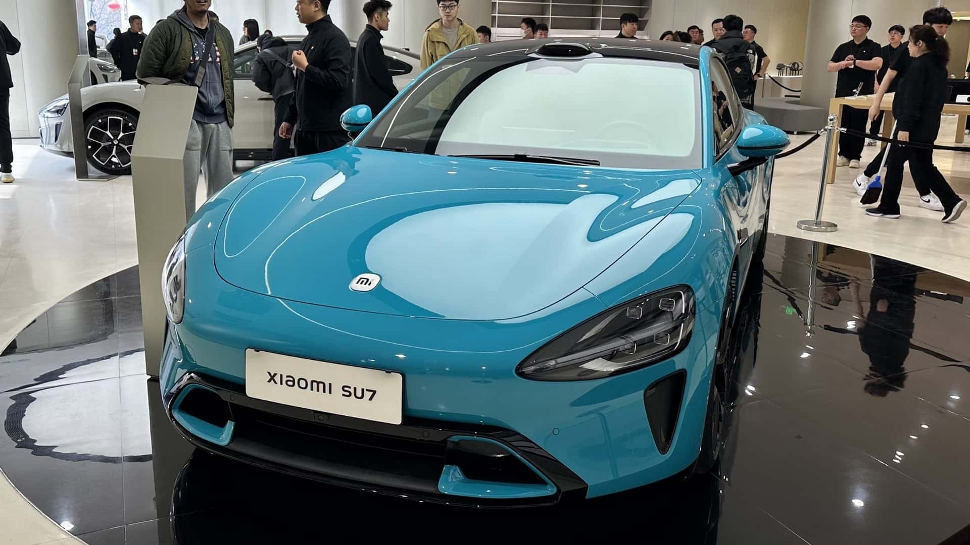 Xiaomi surpreende e sedã elétrico SU7 recebe 50.000 pedidos em 27 minutos