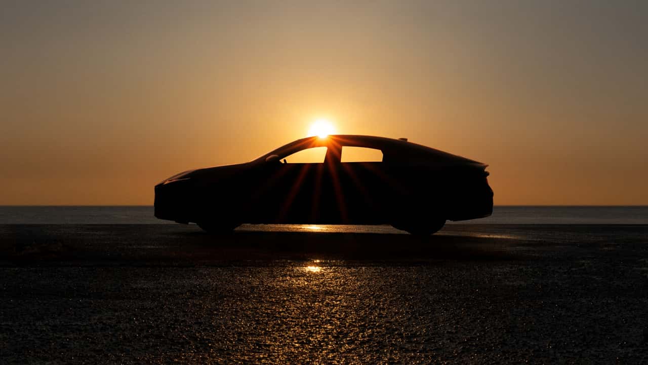 La nuova Lexus ES si vede in anteprima