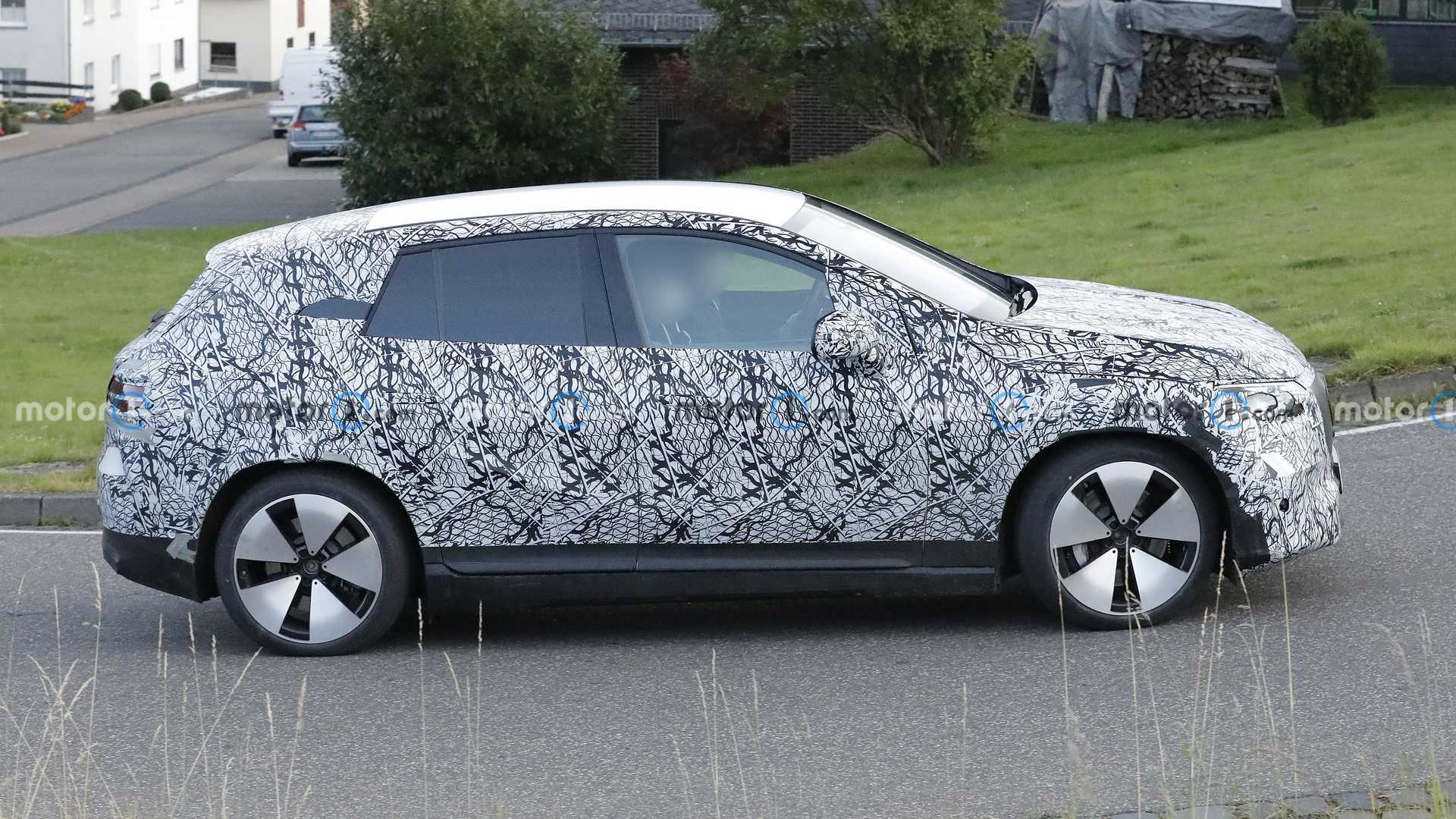 Mercedes-Benz EQE SUV (2023) - Forocoches