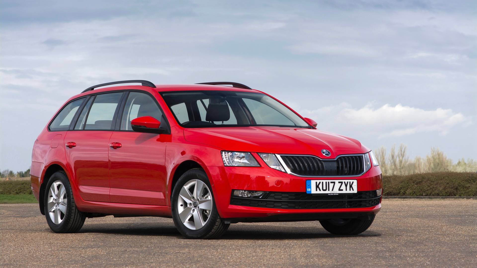 2017 Skoda Octavia Estate Review No nonsense Family Wagon