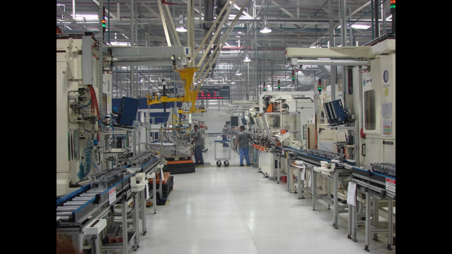 PSA Peugeot Citroën celebra 1 milhão de motores feitos no Brasil ...