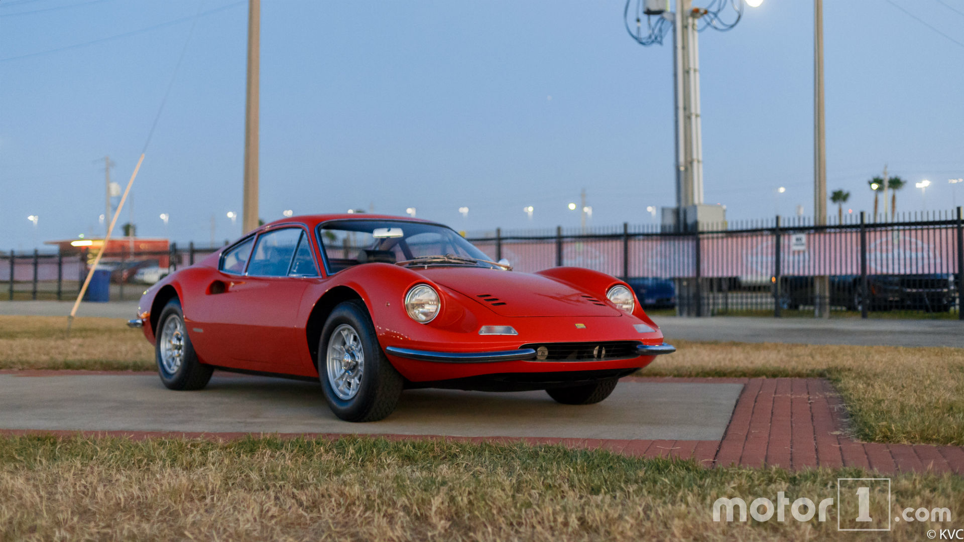 PHOTOS - Les Ferrari de collection à l’honneur à Daytona