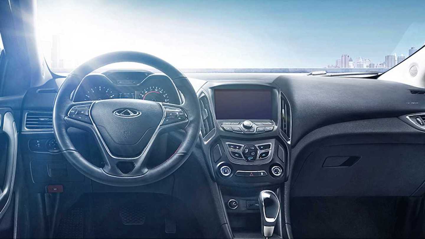 Lanzamiento: Chery Arrizo5