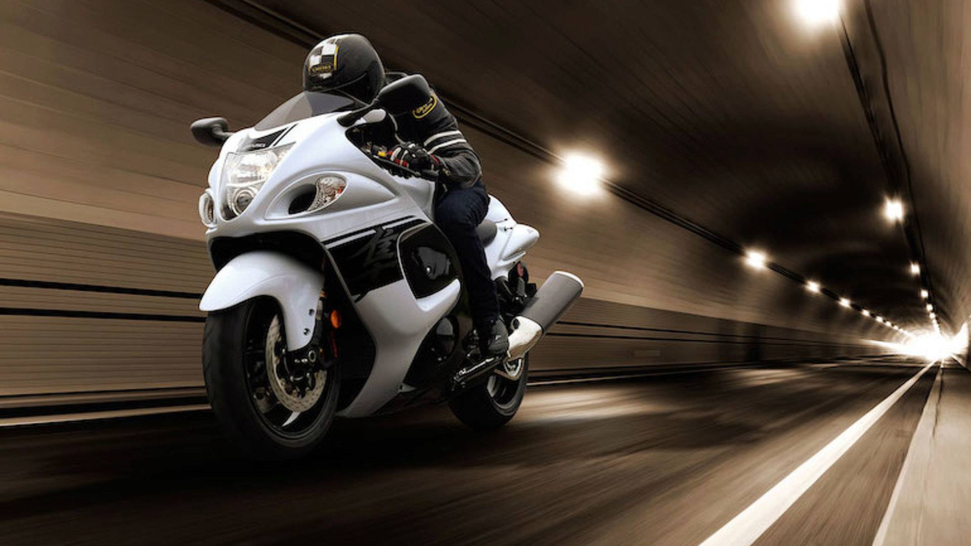 Is Suzuki Finally Giving the 'Busa a Facelift?