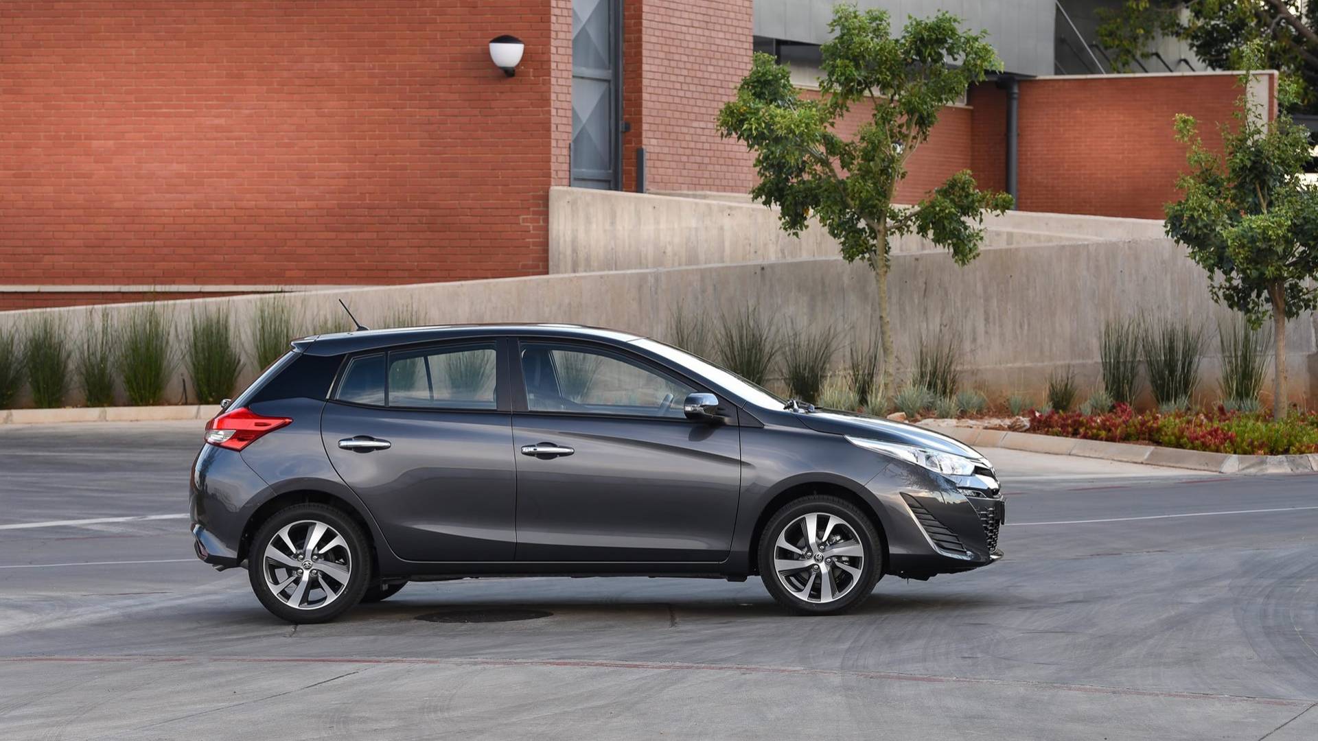 Toyota começa a mostrar o novo Yaris 2019 no Brasil