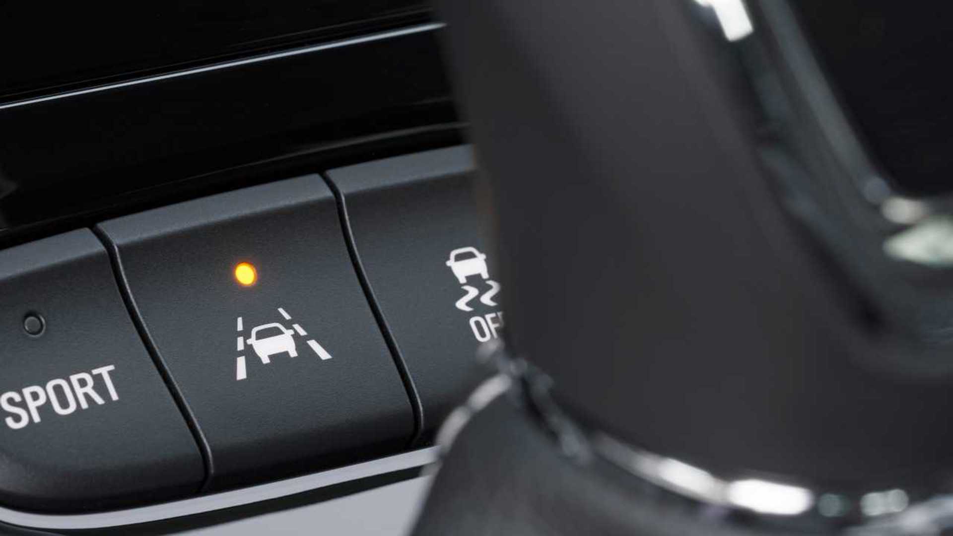 Government announces consultation on advanced driver assistance tech