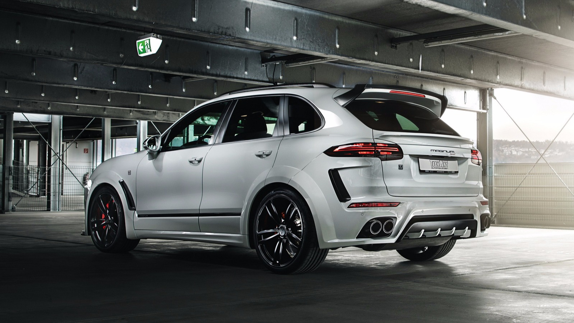 VIDEO 720 Ch Pour Le Porsche Cayenne Magnum Sport Par TechArt