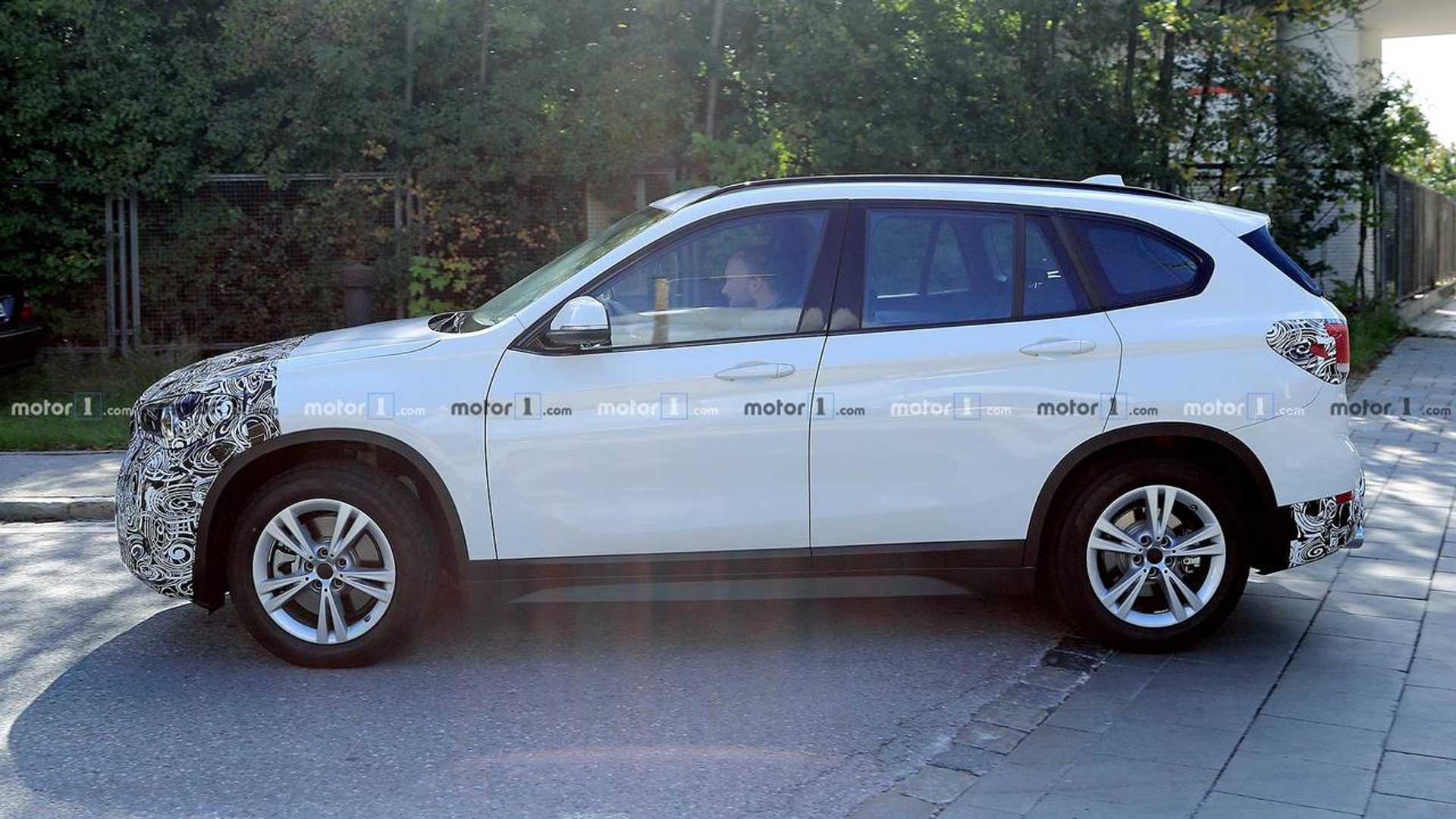 Le BMW X1 restylé déjà aperçu sur les routes