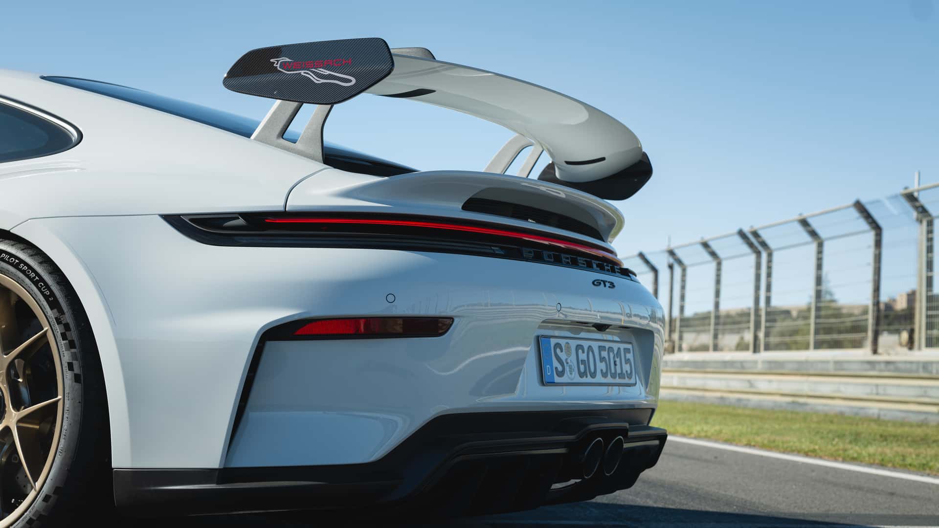 Porsche will continue to develop cars with combustion engines