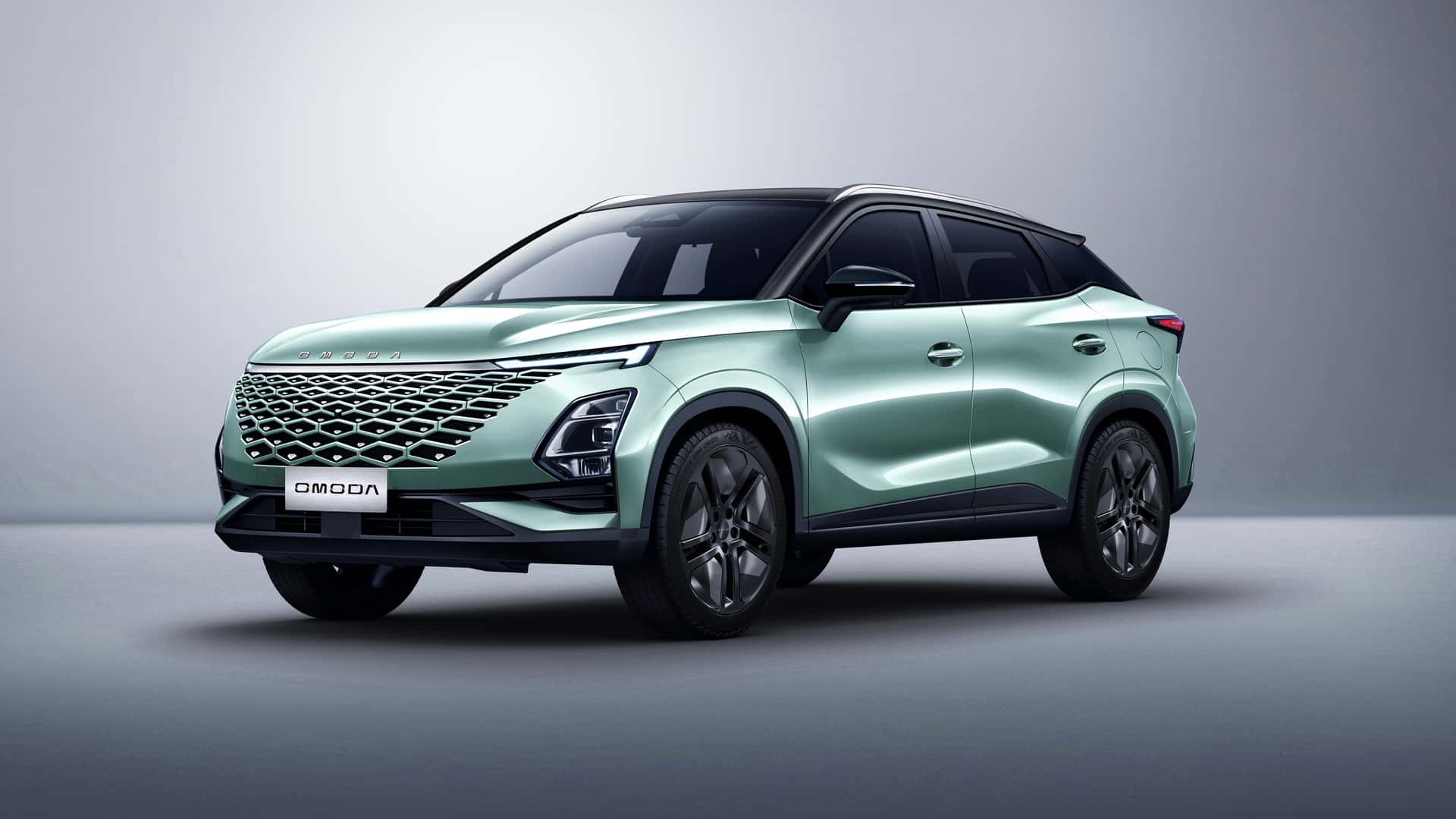 Omoda 5, SUV cinese Chery, informazioni, motori benzina