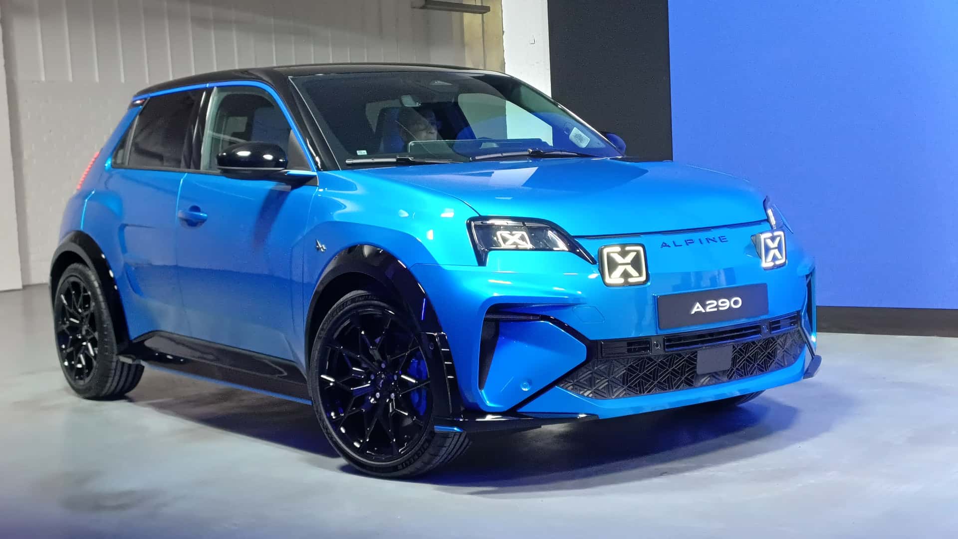 Alpine A290: Elektrikli spor otomobilleri eğlenceli kılmaya geldi