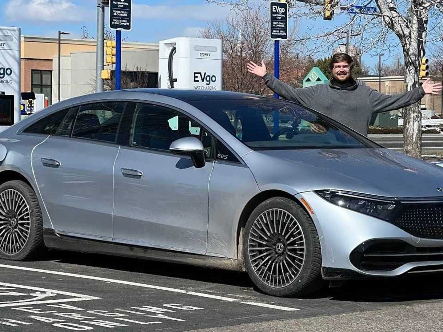 Mercedes eqs carwow store