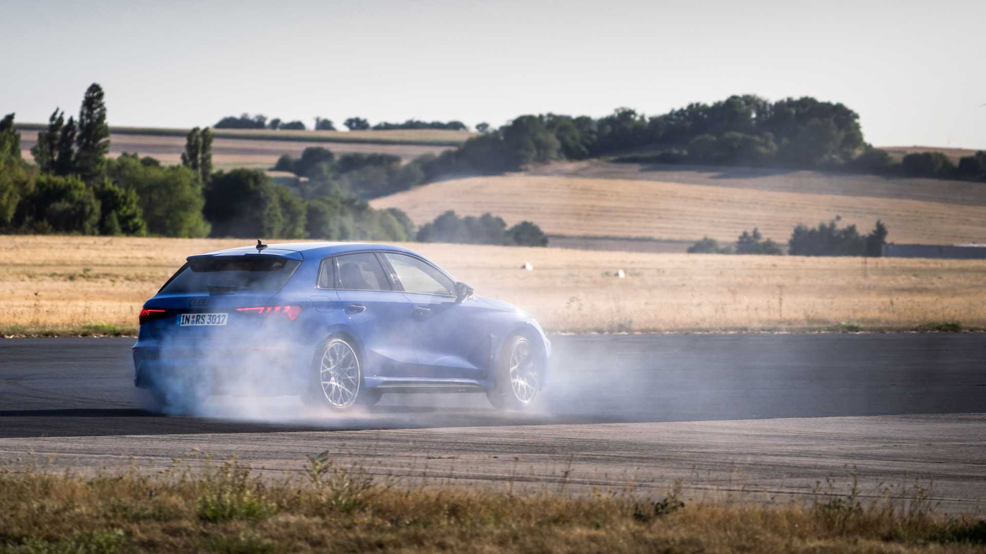 Audi RS 3 performance edition : 407 ch et 300 km/h en v-max