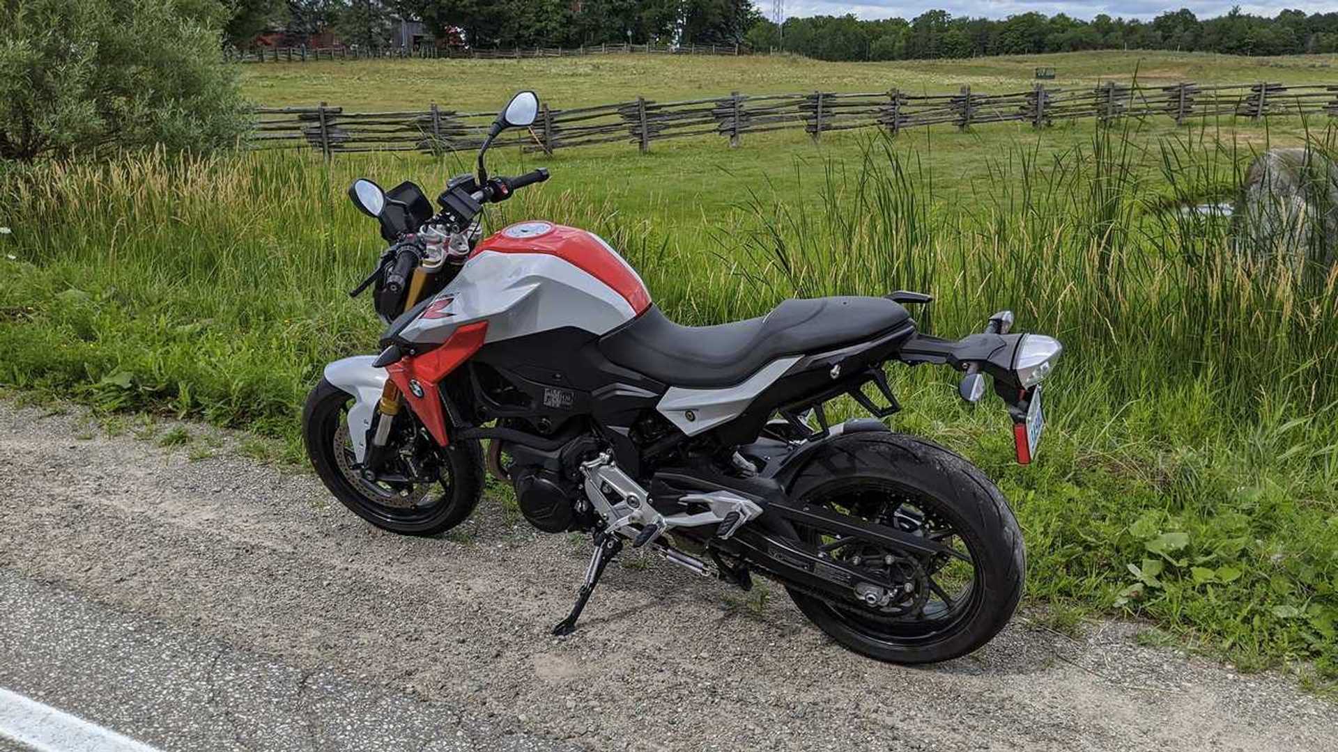 Review: 2020 BMW F 900 R