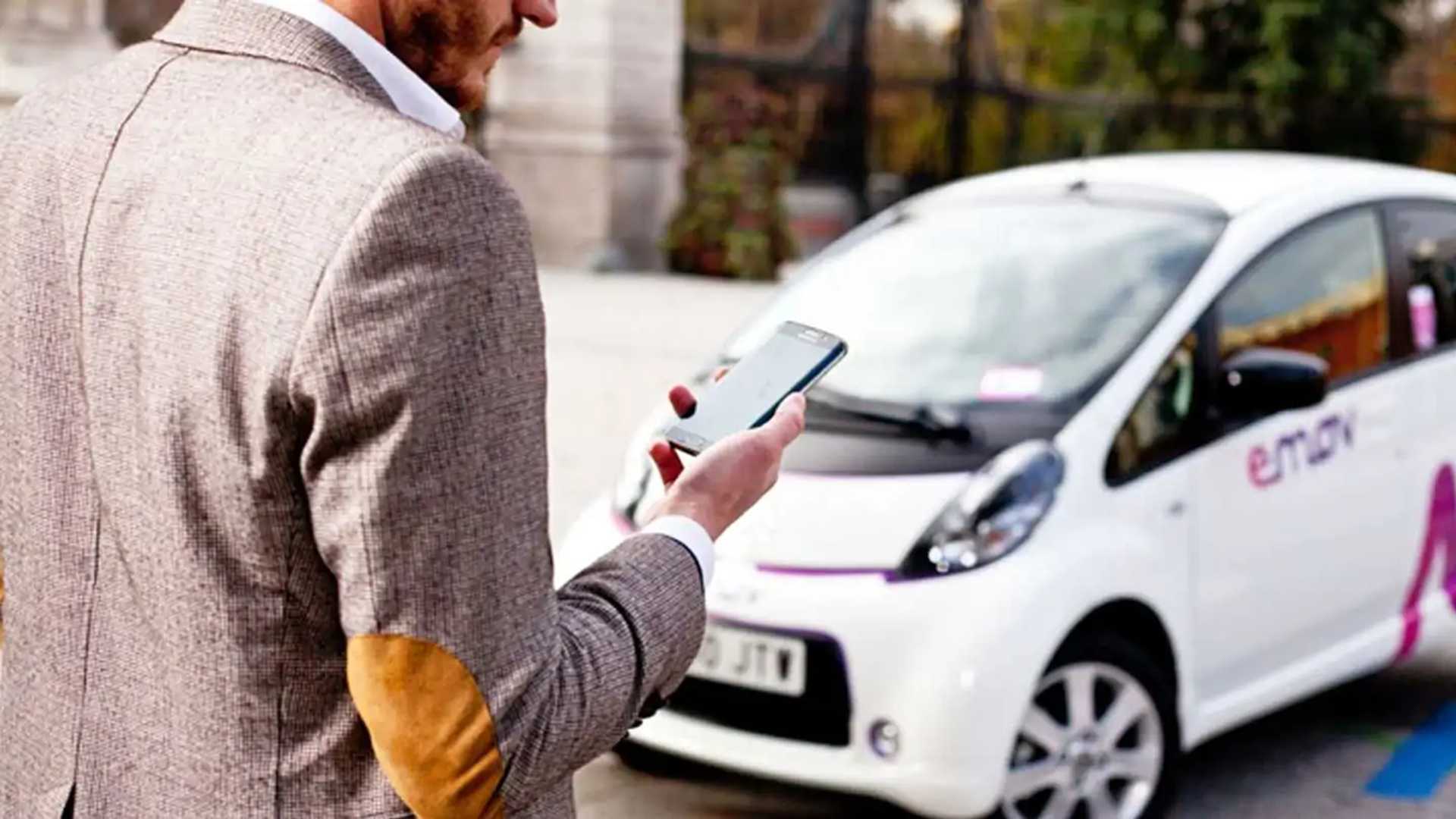 Free2Move si stacca da PSA, arrivano nuovi servizi a portata di App