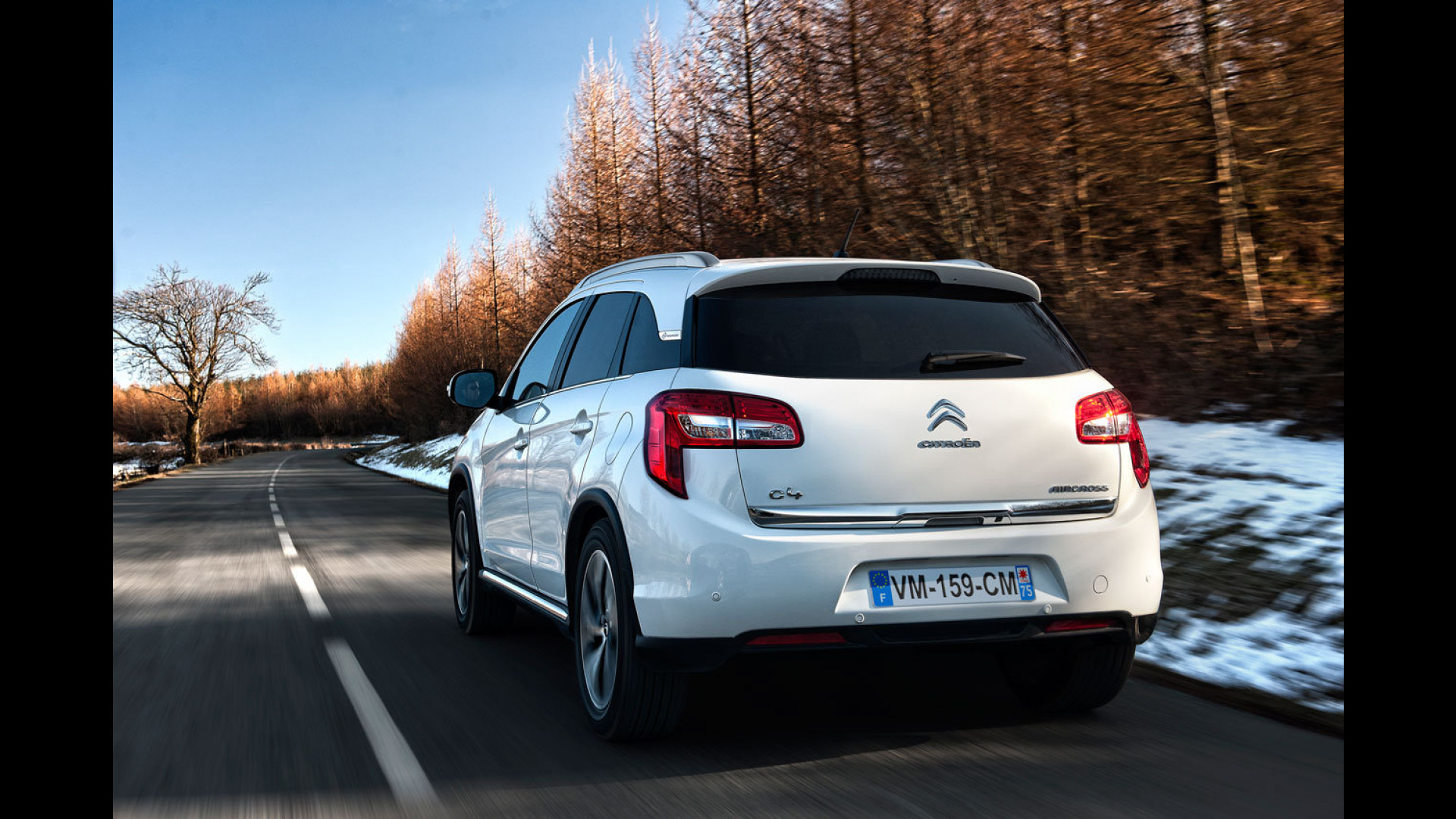 Citroen C4 Aircross: SUV compatta, confortevole e in stile DS