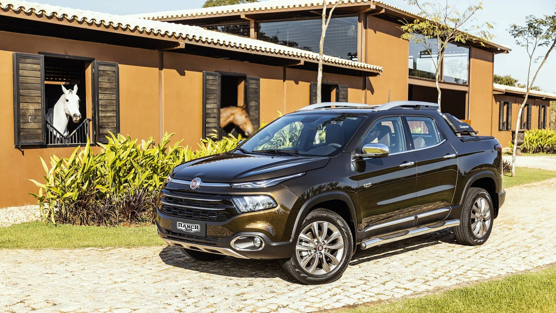 Fiat Toro Ranch estreia como nova versão de topo por R$ 149.990
