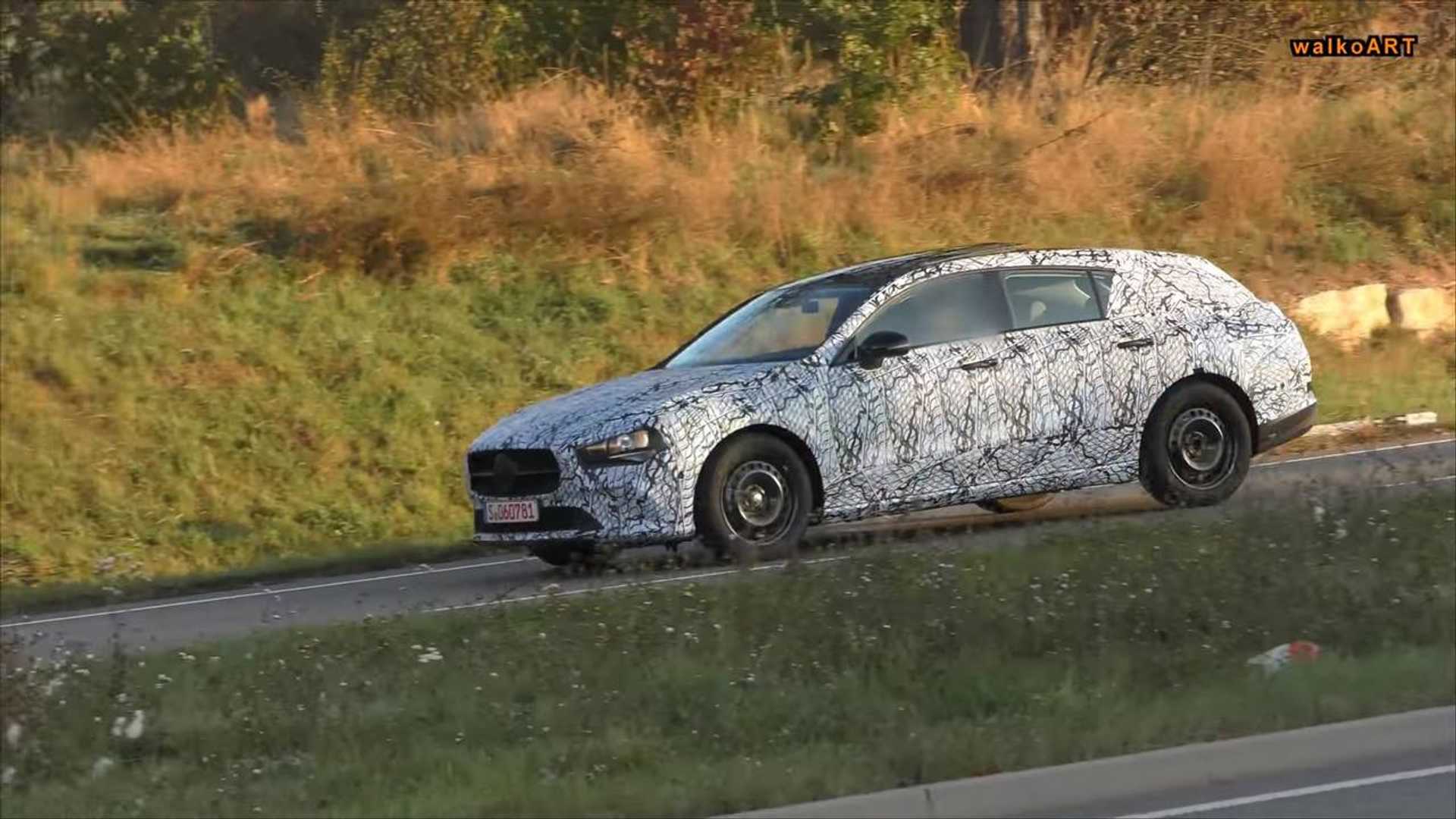 VIDÉO - La future Mercedes-Benz CLA Shooting Brake se balade