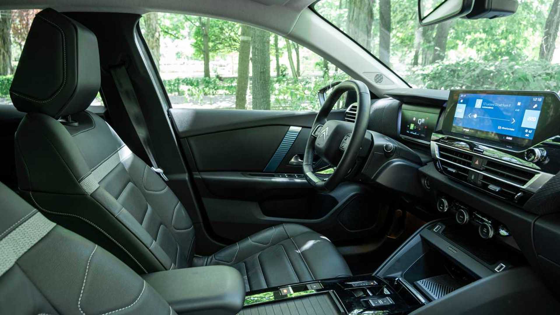 2022 Citroen E-C4 - Europe's Electric Magic Carpet