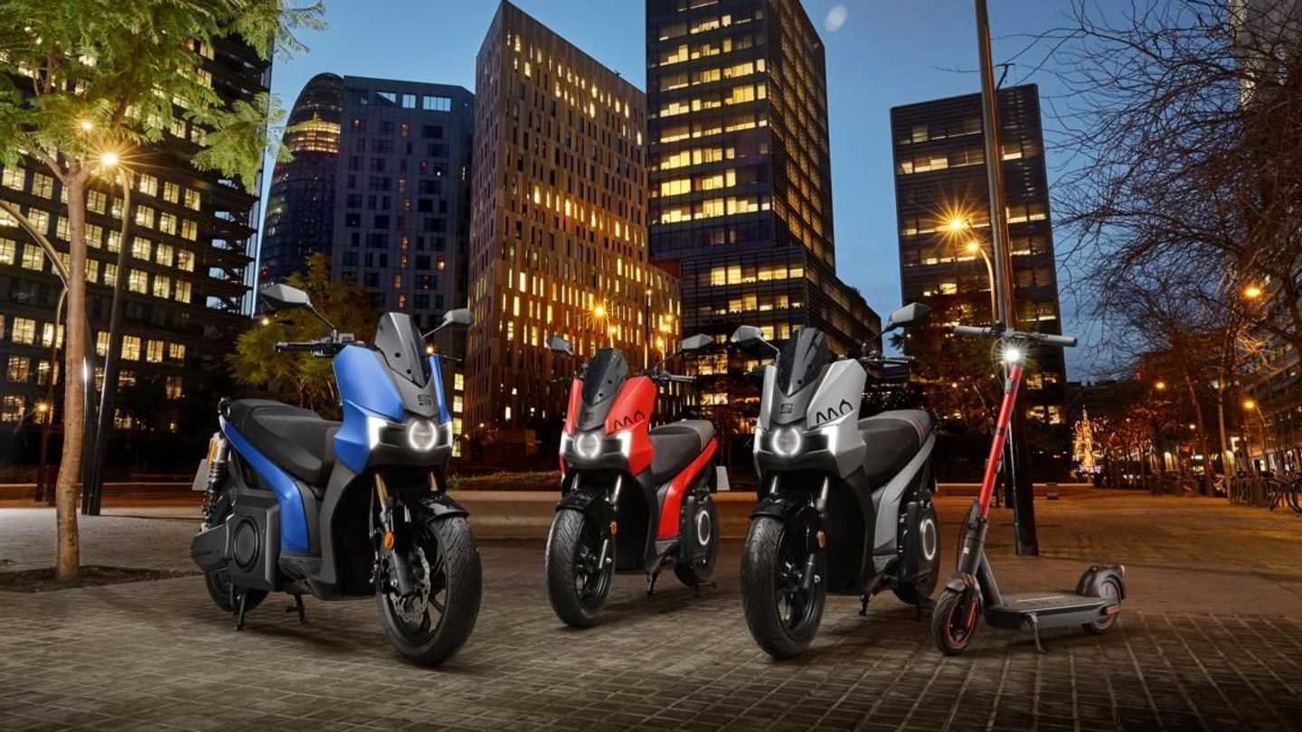 Spanish Automaker SEAT Launches Beginner-Friendly Mo 50 E-Scooter