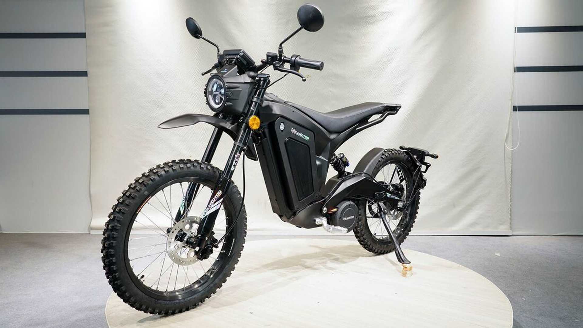 La Velimotor VMX 08 es una enduro eléctrica de fibra de carbono