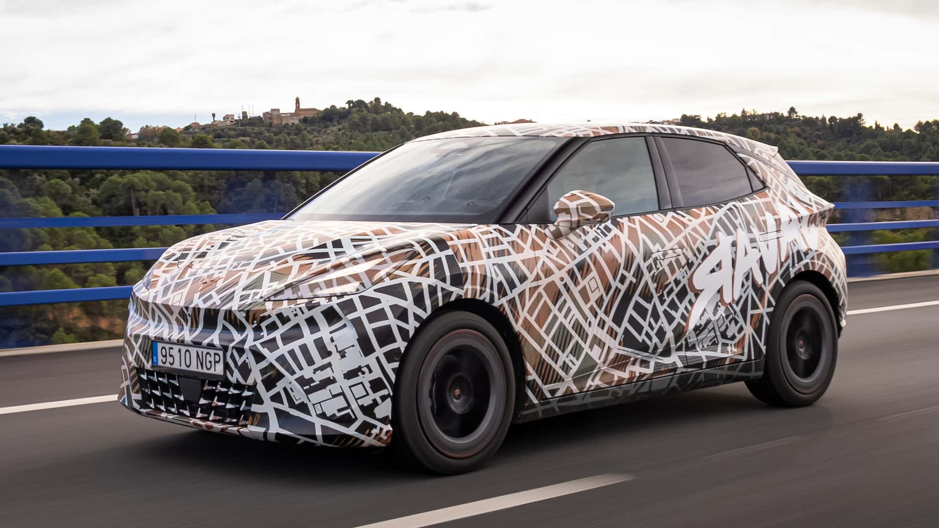 Cupra zeigt neue Details des elektrischen Raval für 2026