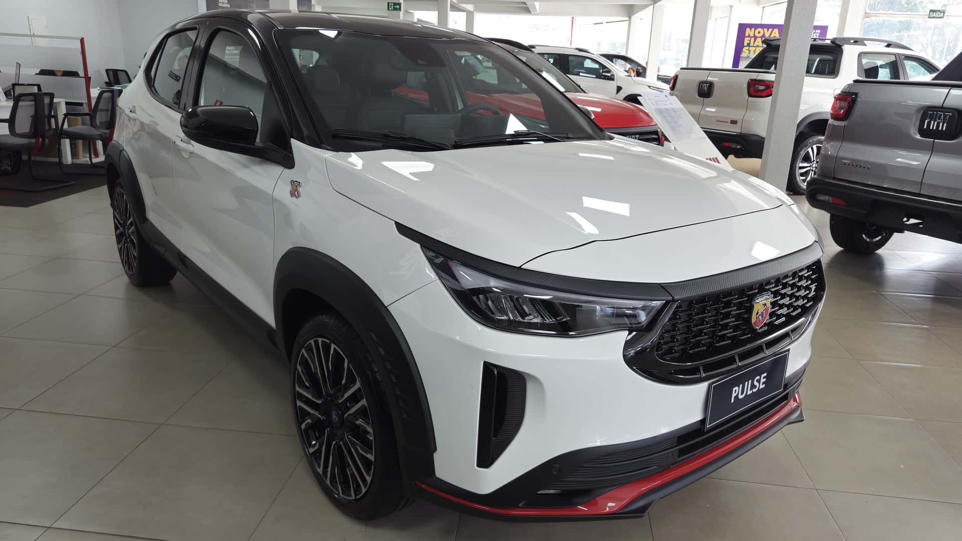 Flagra mostra novo Fiat Pulse 2026 equipado com teto solar