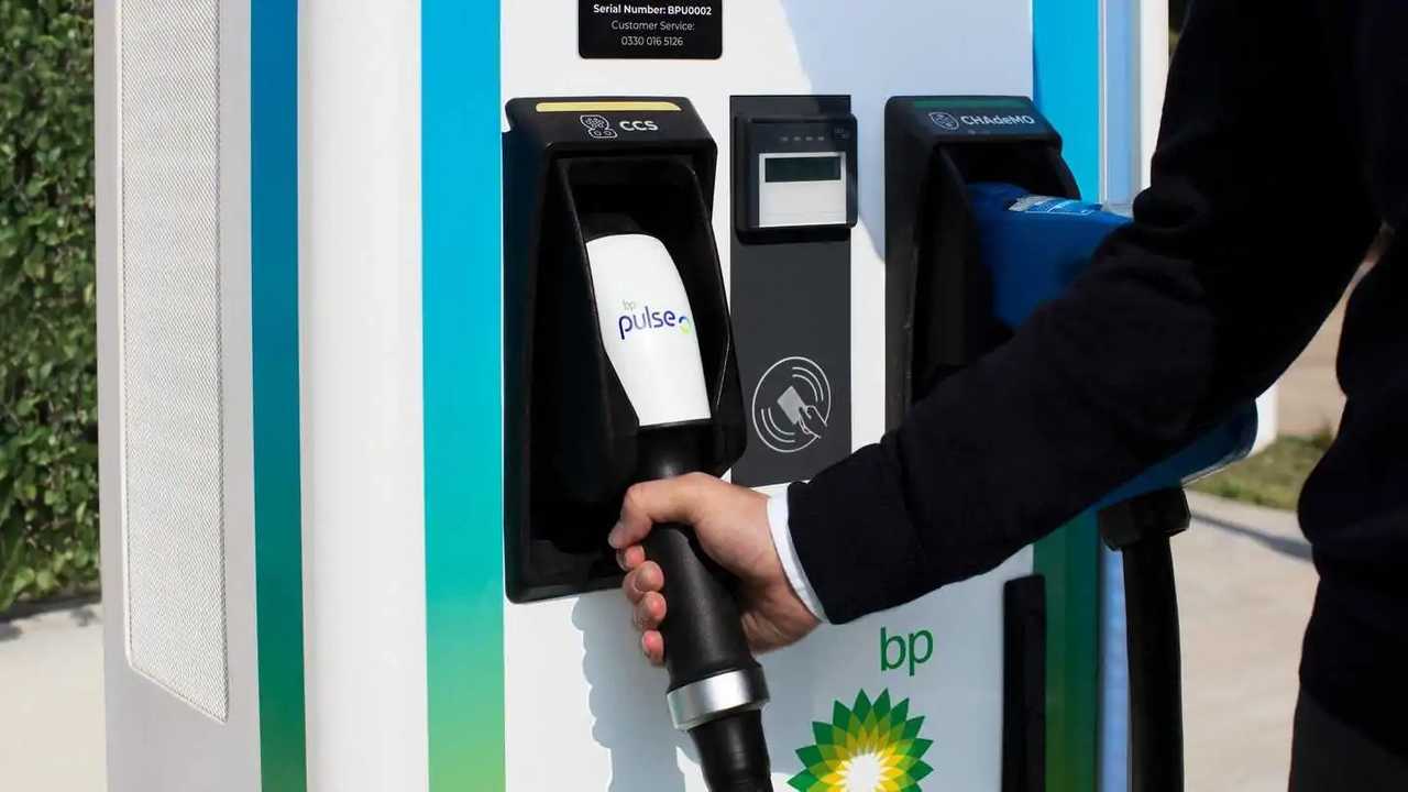 BP: Fast Chargers Become Almost As Profitable As Fuel Pumps
