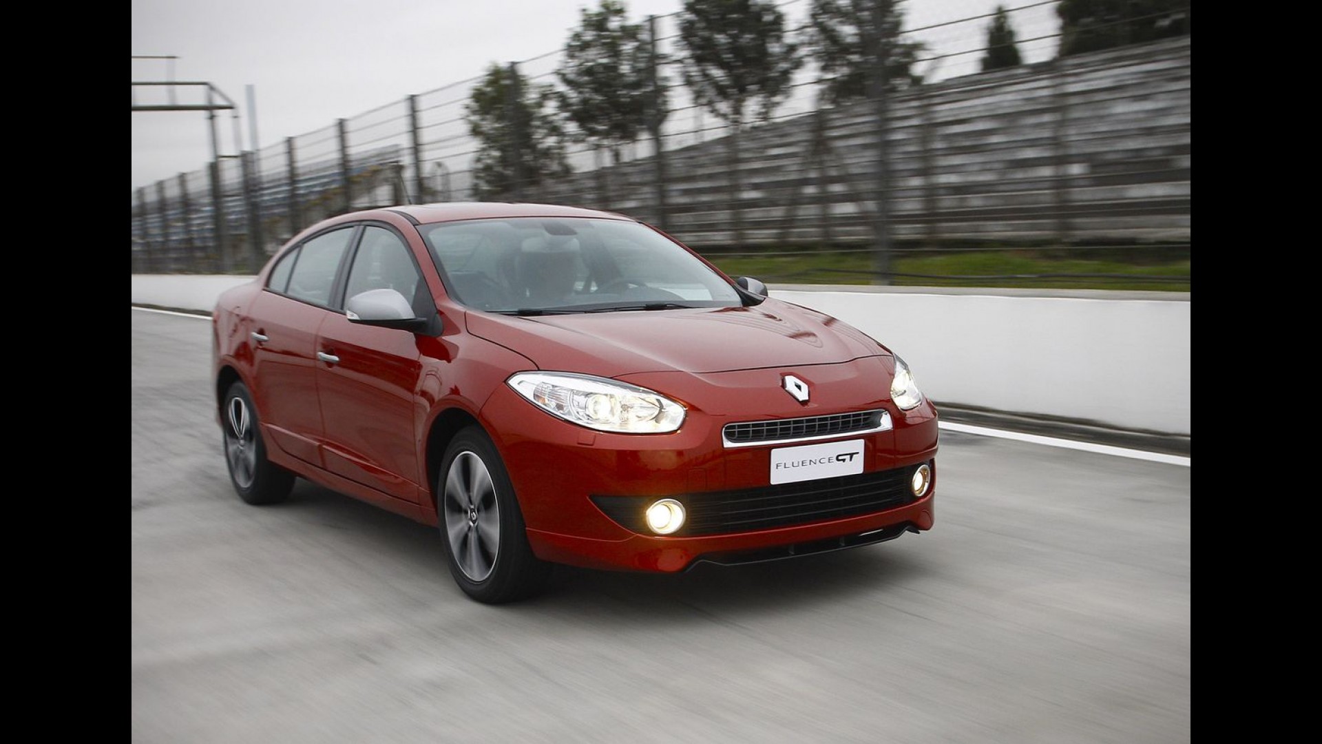 Teste: Renault Fluence GT - Chocolate com pimenta