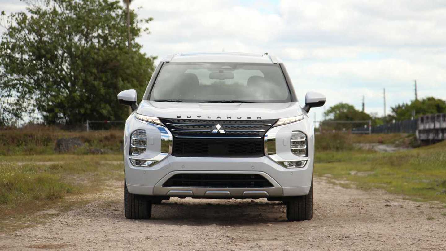 2022 Mitsubishi Outlander First Drive Review: Uncharted Territory