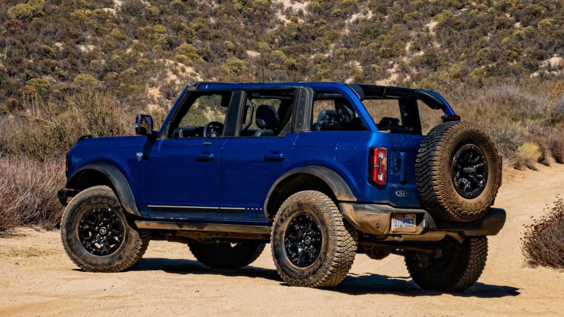 2021 Ford Bronco Wins Motor1 Star Award For Best Adventure Vehicle