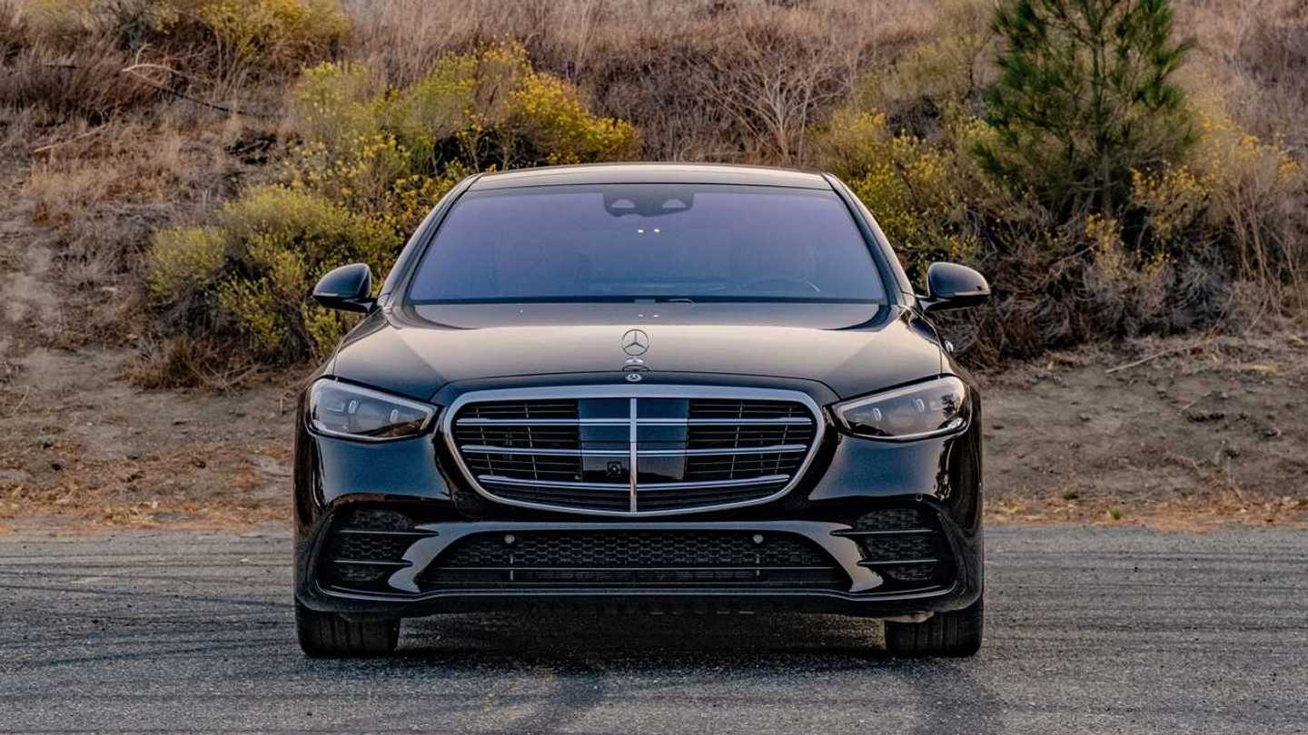 2021 Mercedes-Benz S-Class Wins Motor1 Star Award For Best Luxury Vehicle