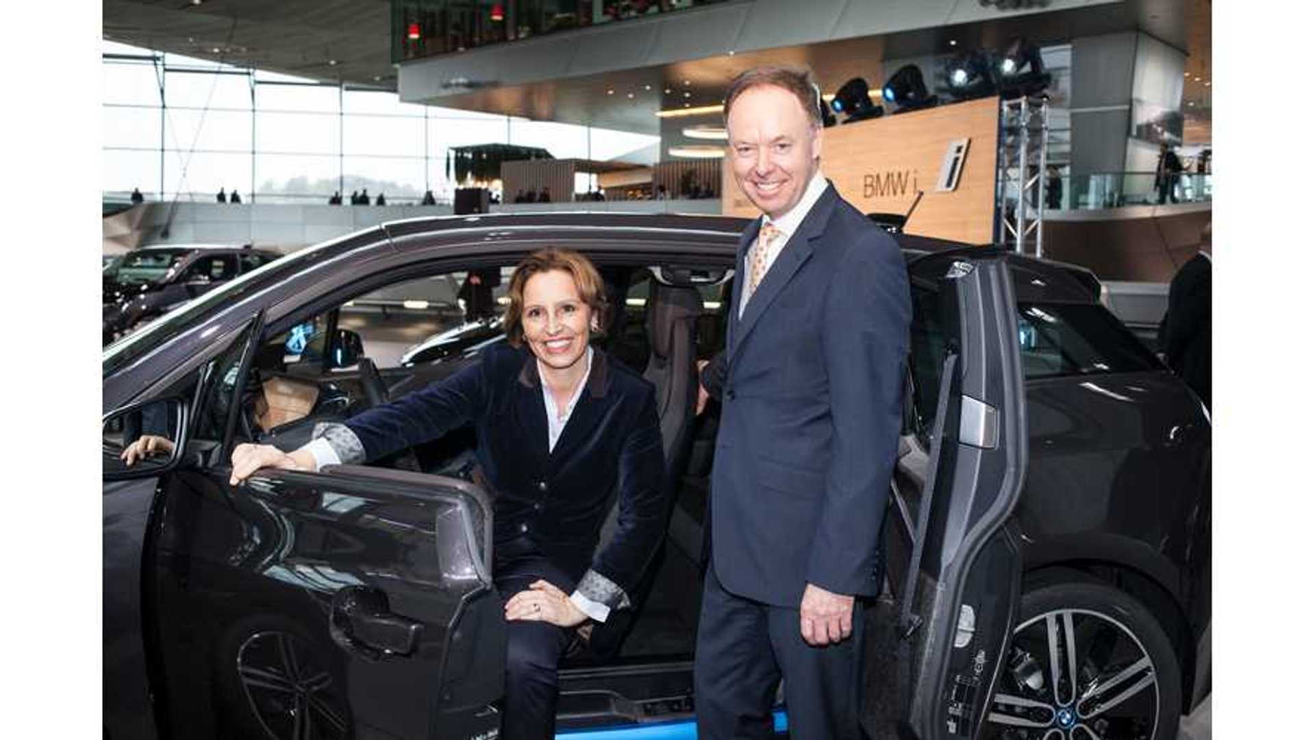 BMW Delivers First i3 Electric Vehicles In Germany Today