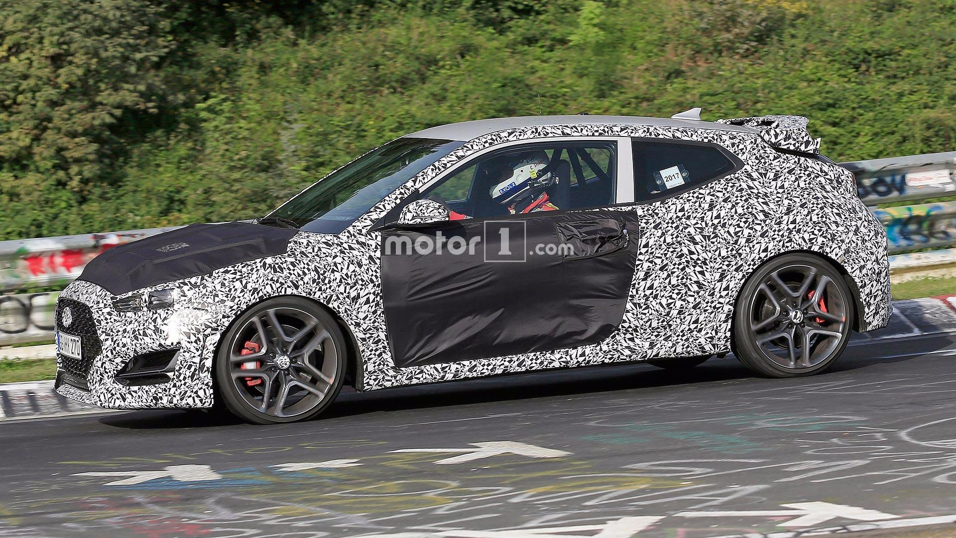 Flagra - Novo Hyundai Veloster terá versão realmente esportiva