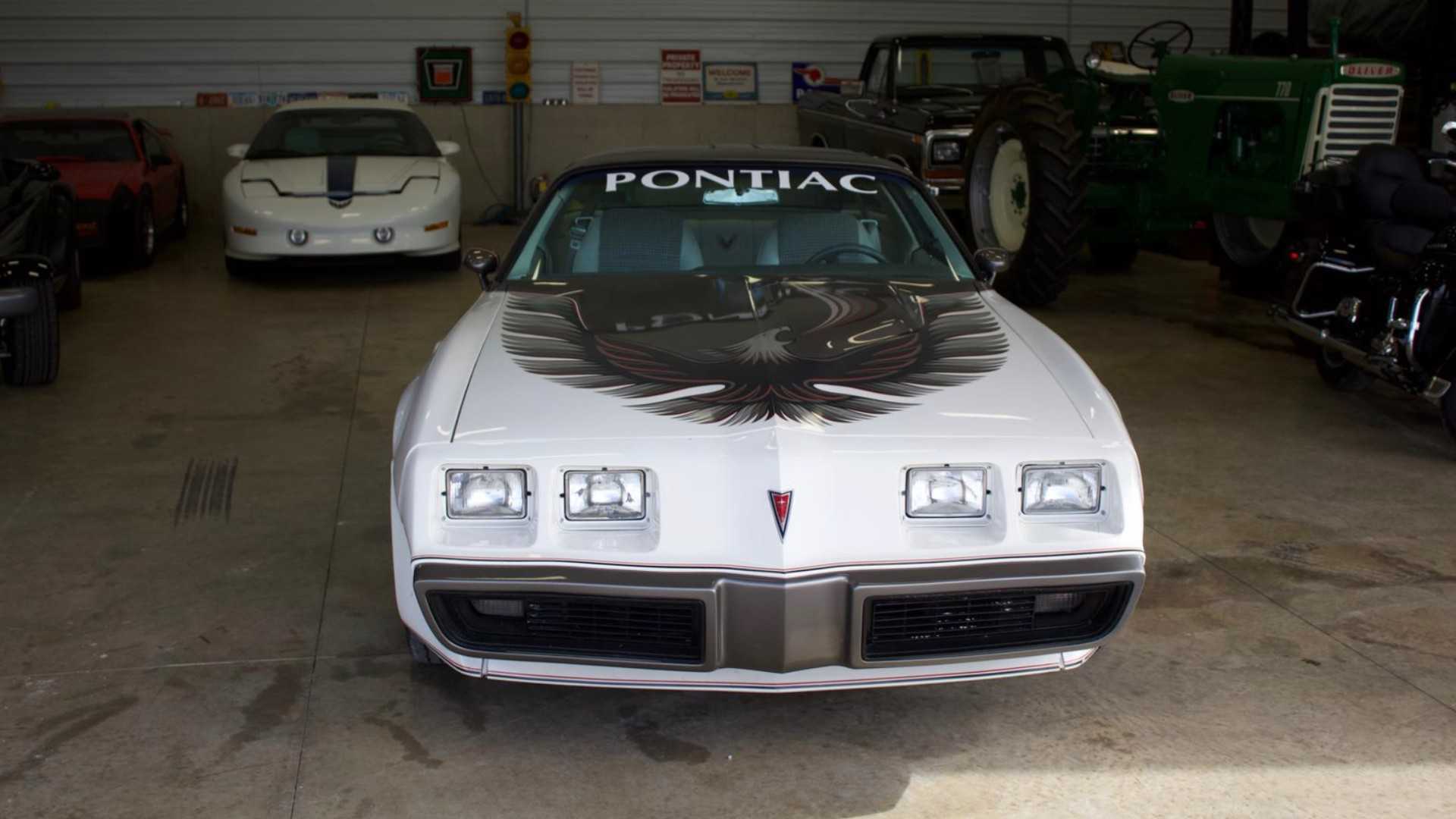 Celebrate The Indy 500 Home With This Pontiac Trans Am Turbo Pace Car ...