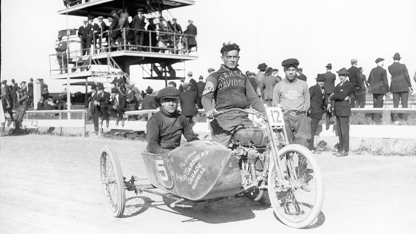 The Flxible Side Car: A Different Angle on Sidecar Design