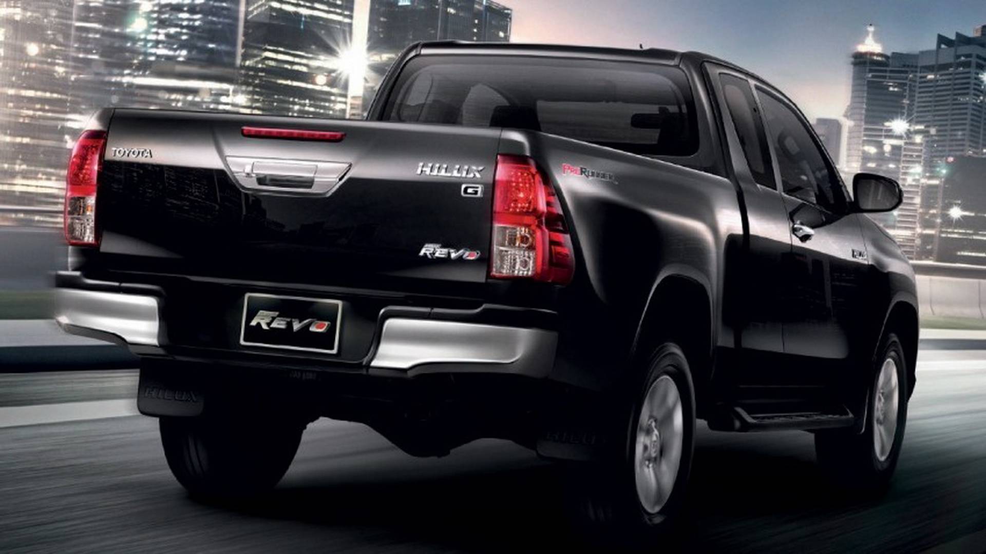 Toyota Hilux 2018 ganha novo visual e inédita versão topo de linha