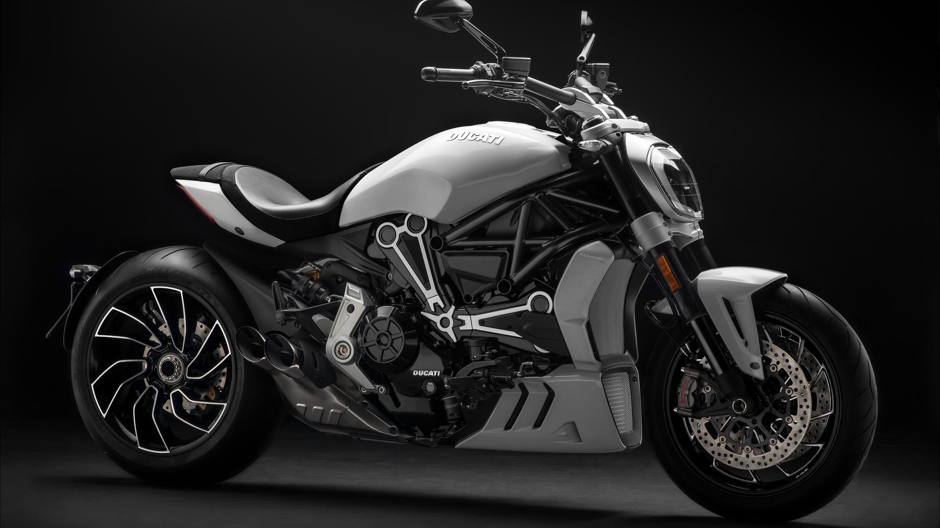 Ducati presentará la renovada XDiavel 2018 en la Faaker See