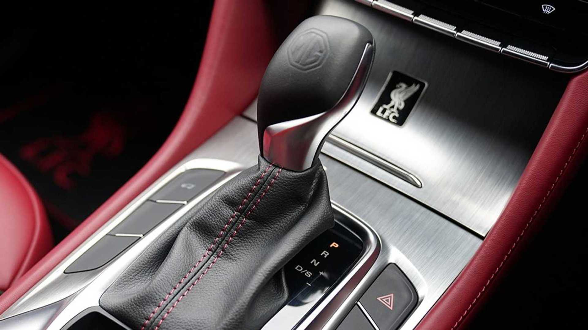 Hanya 300 Unit, MG Liverpool FC Ada di GIIAS Plus Aktivitas Seru