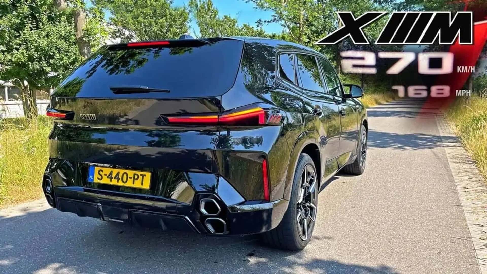 Découvrez la BMW XM 2023 à fond sur l'autoroute