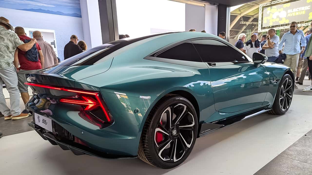 MG Cyber GTS, Goodwood'da seyircilerle buluştu