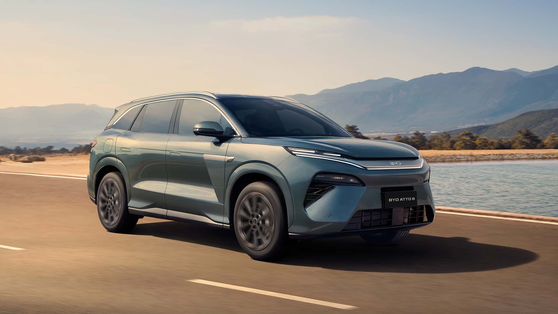 Quando o BYD Atto 8 chega ao Brasil?