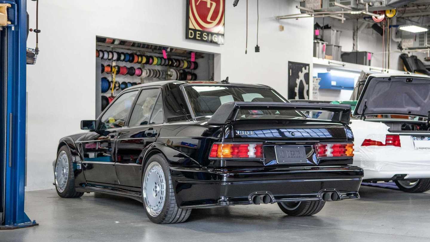 Mercedes 190 E Evo II, il restomod su base C 63 AMG V8